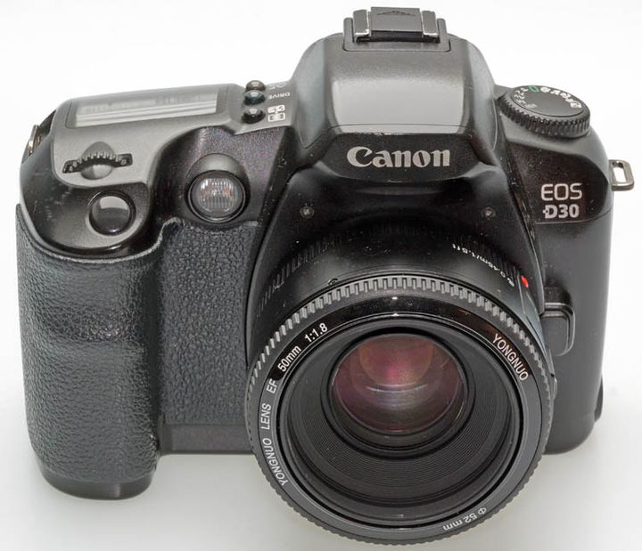 Canon DSLR EOS D30 - Digitalkamera-Museum