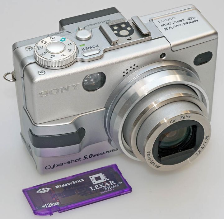 Sony DSC V1 - Digitalkamera-Museum